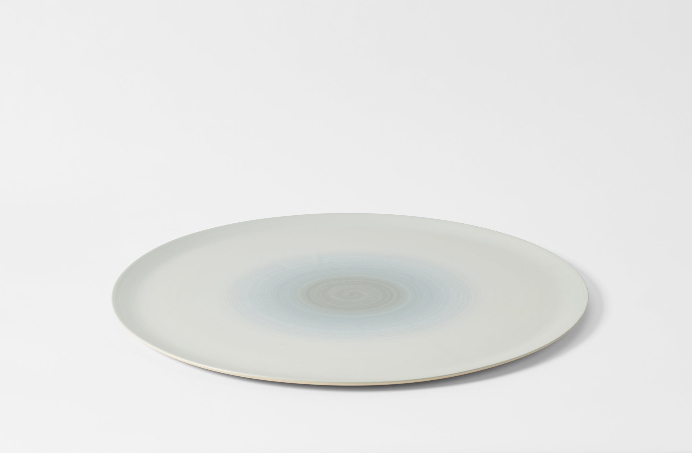 Rina Menardi Shaded Water Extra Large Round Peel – MARCH