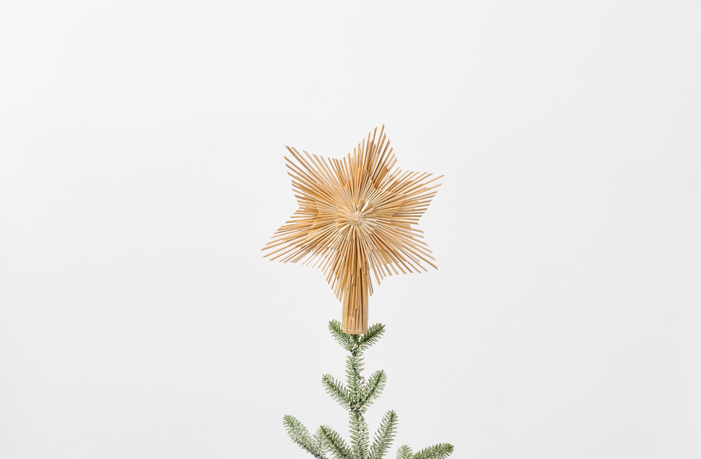 Straw Tree Topper